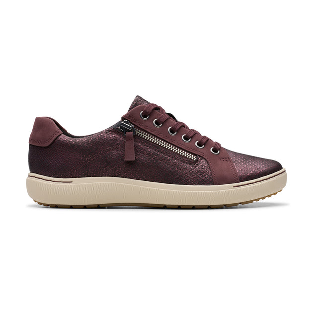 Shop Trendy & Comfortable Women's Trainers Online | Clarks