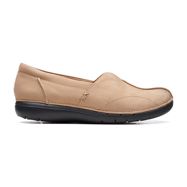 Promotion, Offers Sale in Dubai & Abu Dhabi | Clarks